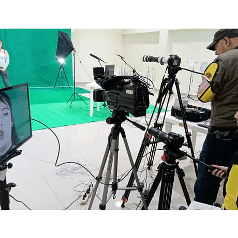 Alquiler de equipos audiovisuales – Plataforma Centro